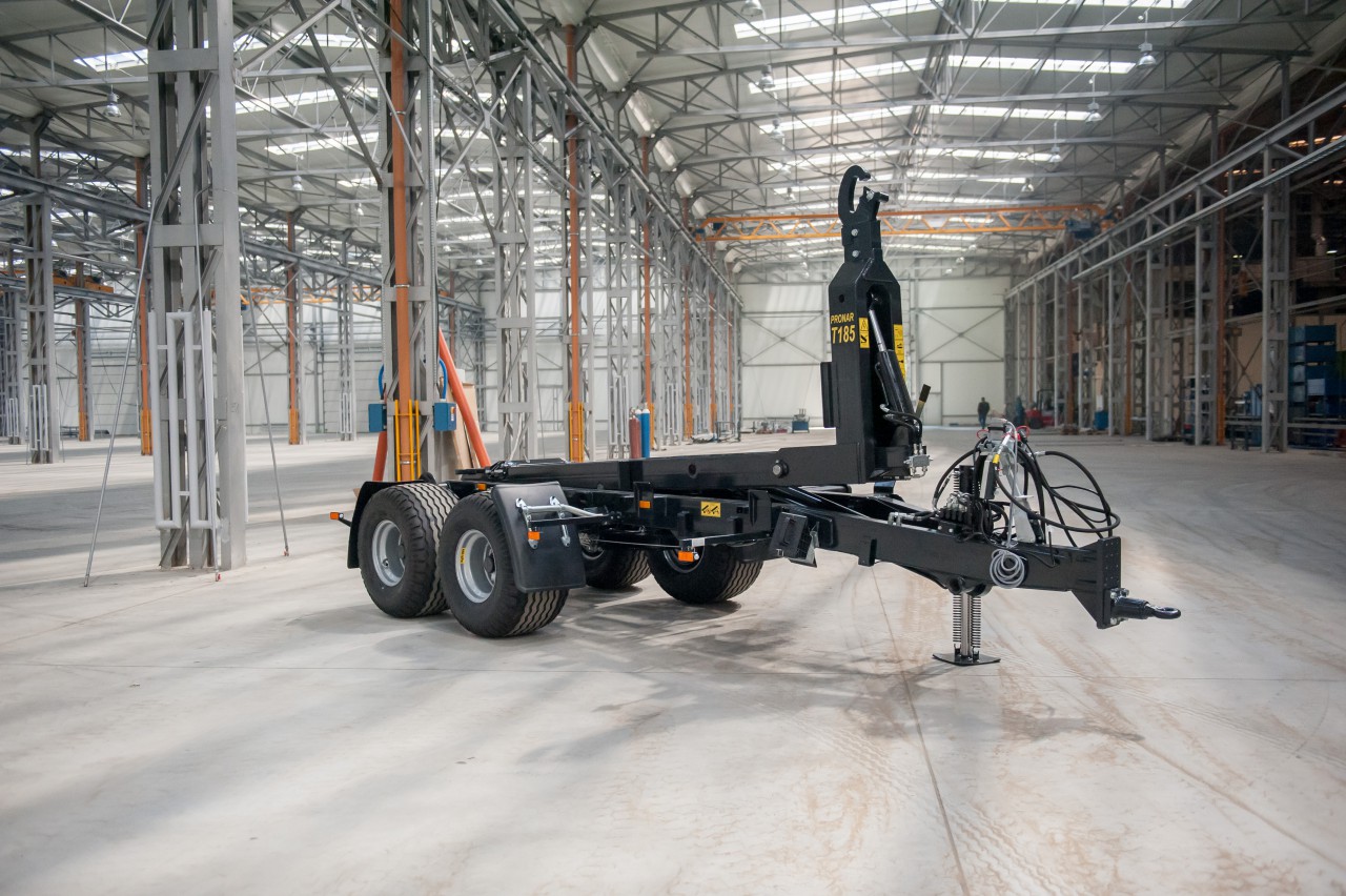 Pronar - T185 - Warrens BV